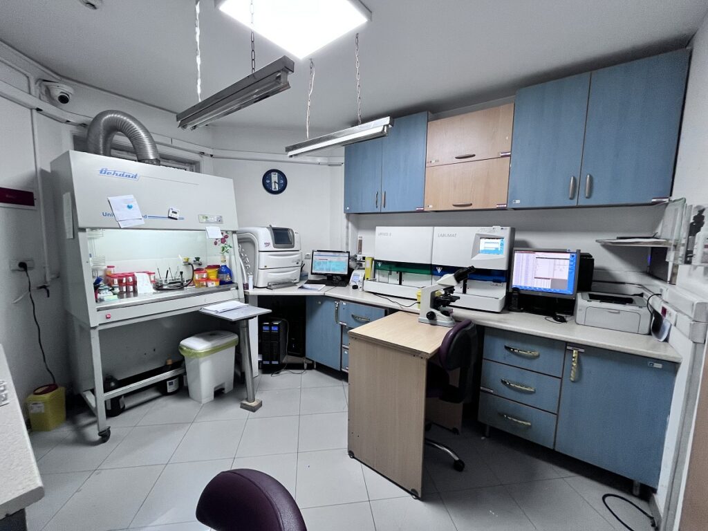 Urine Analysis & Spermogram - آزمایشگاه تشخیص طبی و تخصصی پیوند